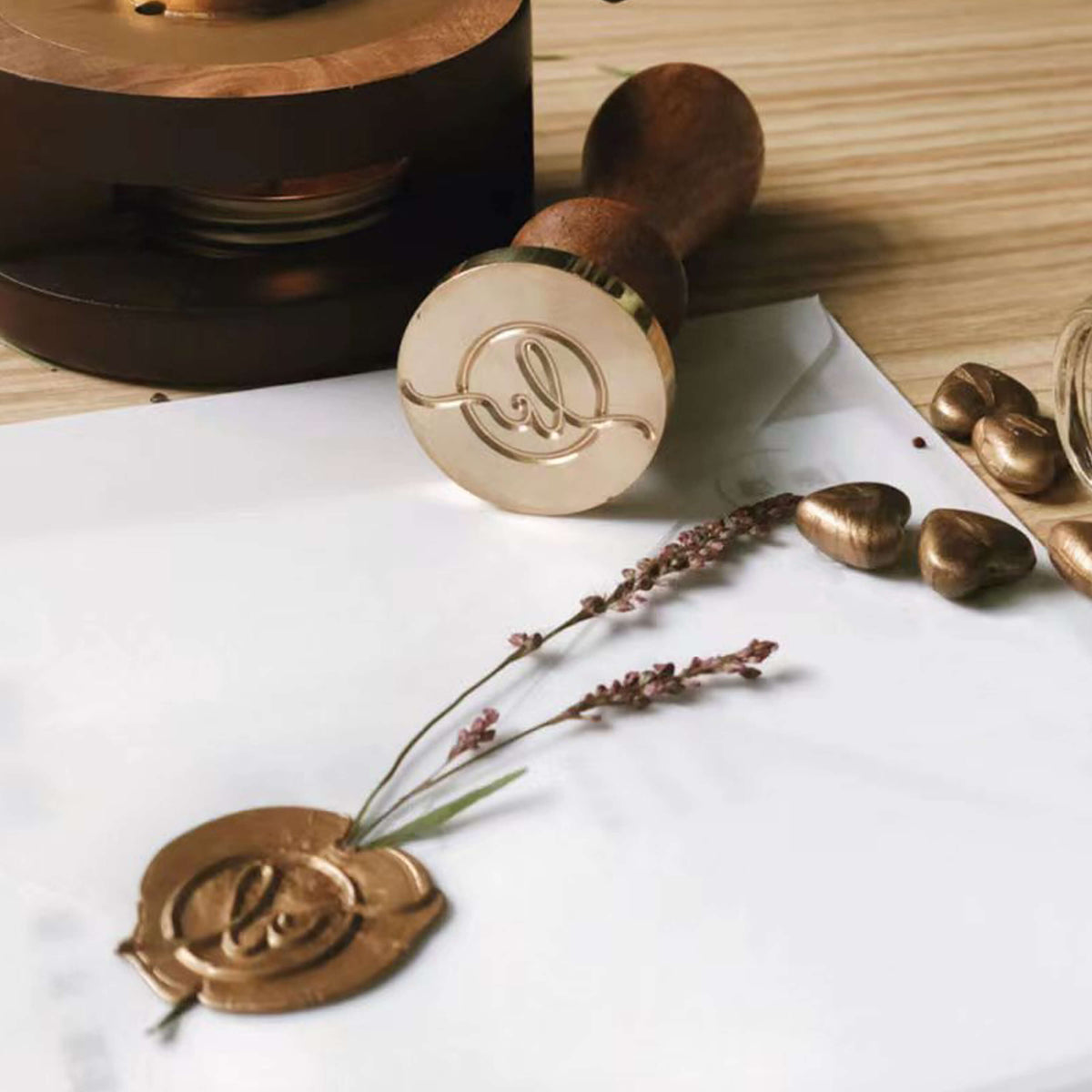 Custom Wax Seal Stamp - Initial, Monogram & Your Artwork | AMZDeco.com